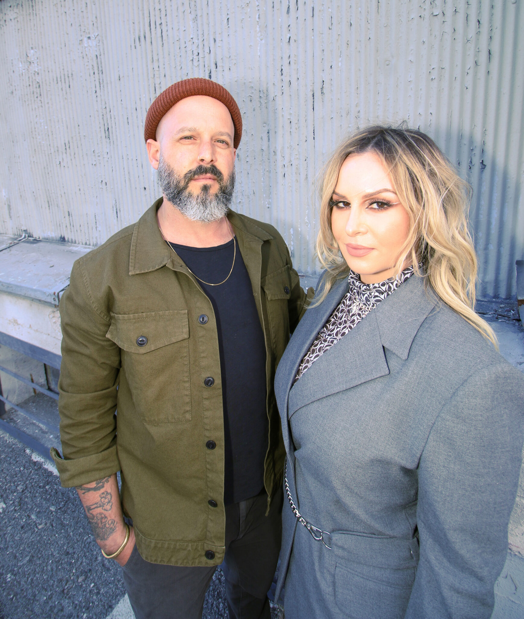 "Empire" de Kat Meoz y WOLVES: Rock Auténtico y Poderoso - La Caverna